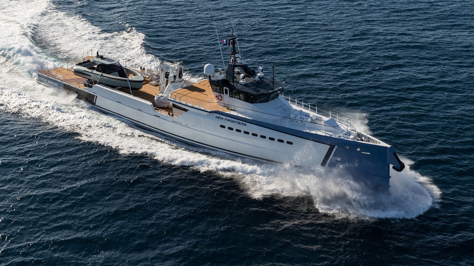 Fast Yacht Support Vessel Yacht Support Hi Res Stock Photography And